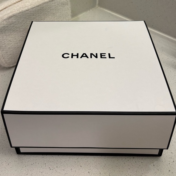 CHANEL | Bags | Chanel Black And White Standard Gift Box | Poshmark